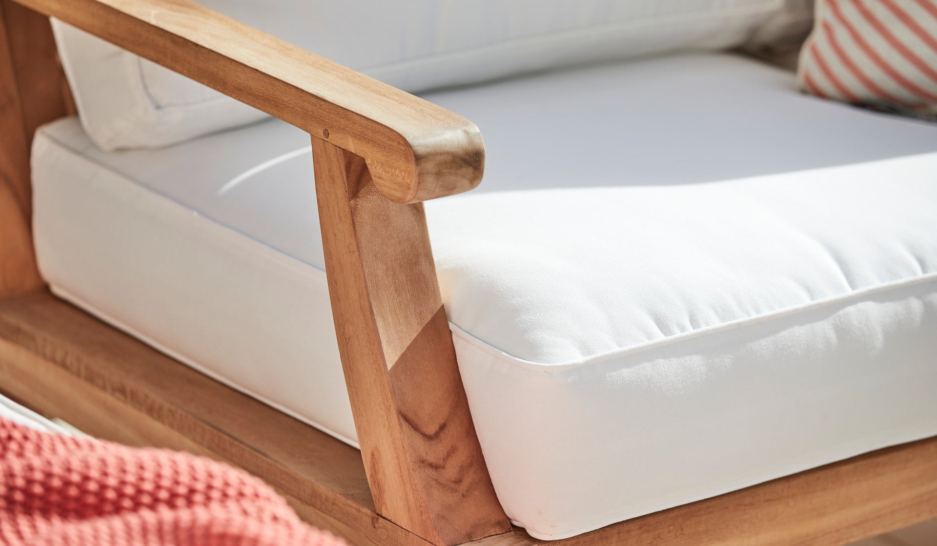 Wooden Outdoor Lounge – Woodbury Furniture