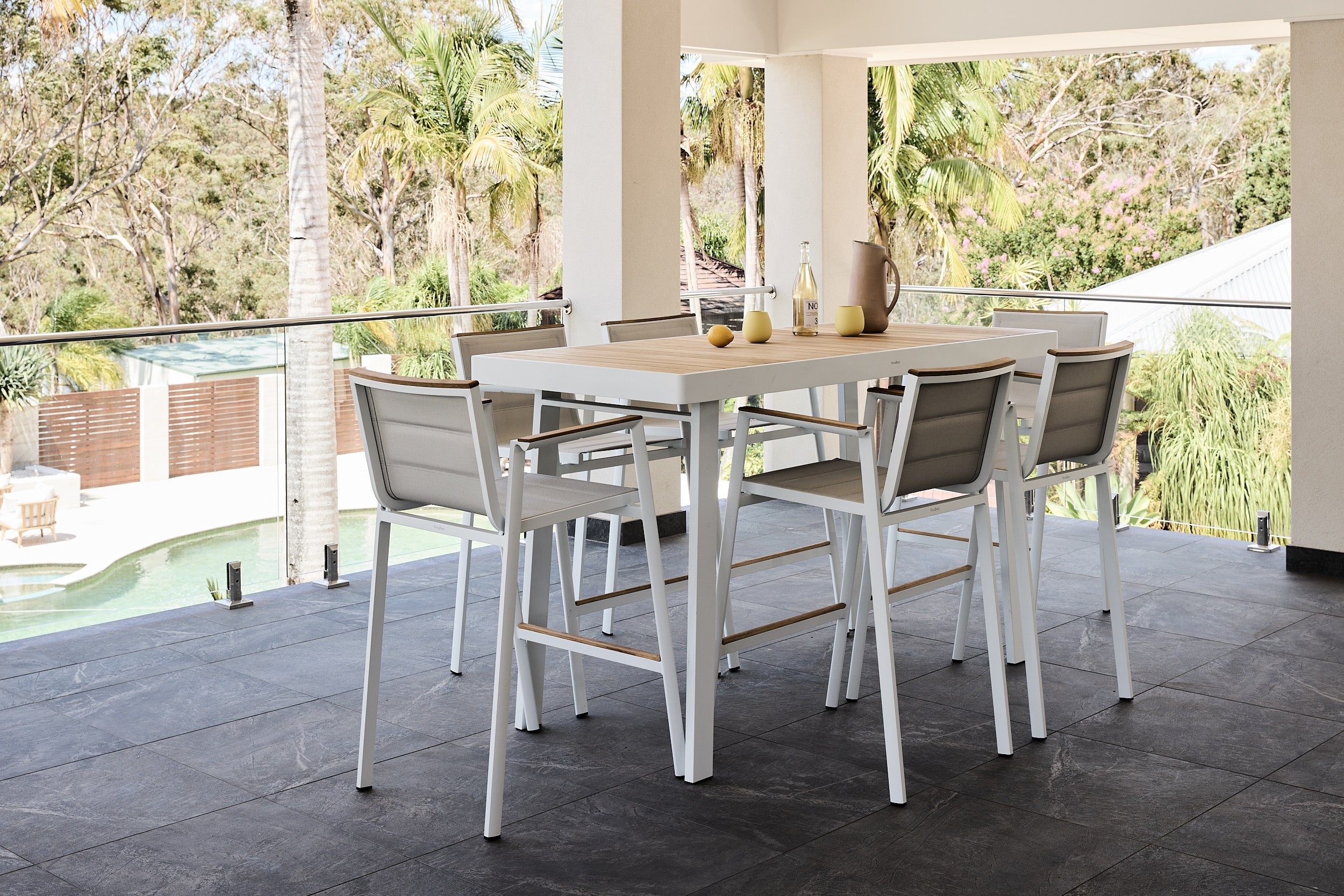 Kai Bar – Woodbury Furniture