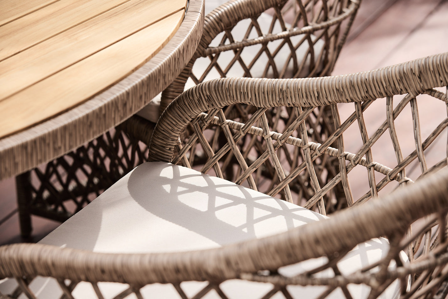 Havana Teak and Wicker Round Dining Table 140cm Rattan Grey – Woodbury ...