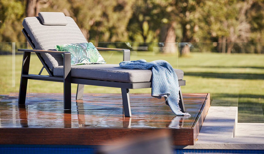 Quality Poolside Sunloungers & Furniture Online & In-Store – Woodbury ...
