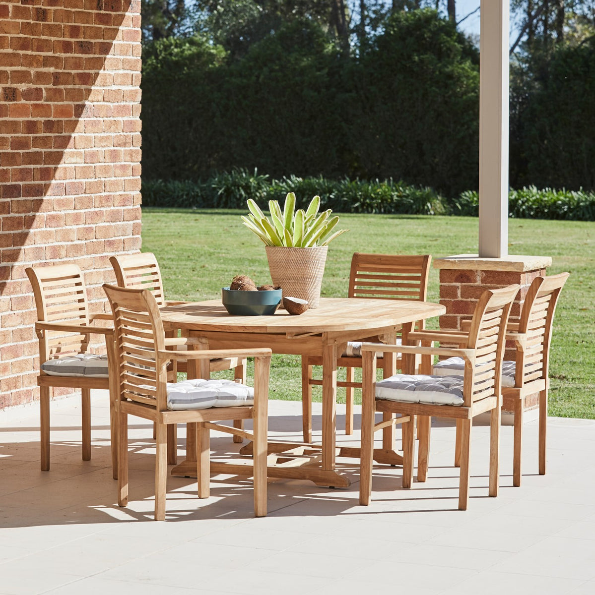 Blaxland 7 Piece Teak Round Extending Outdoor Setting
